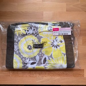 thirty-one - Poshmark